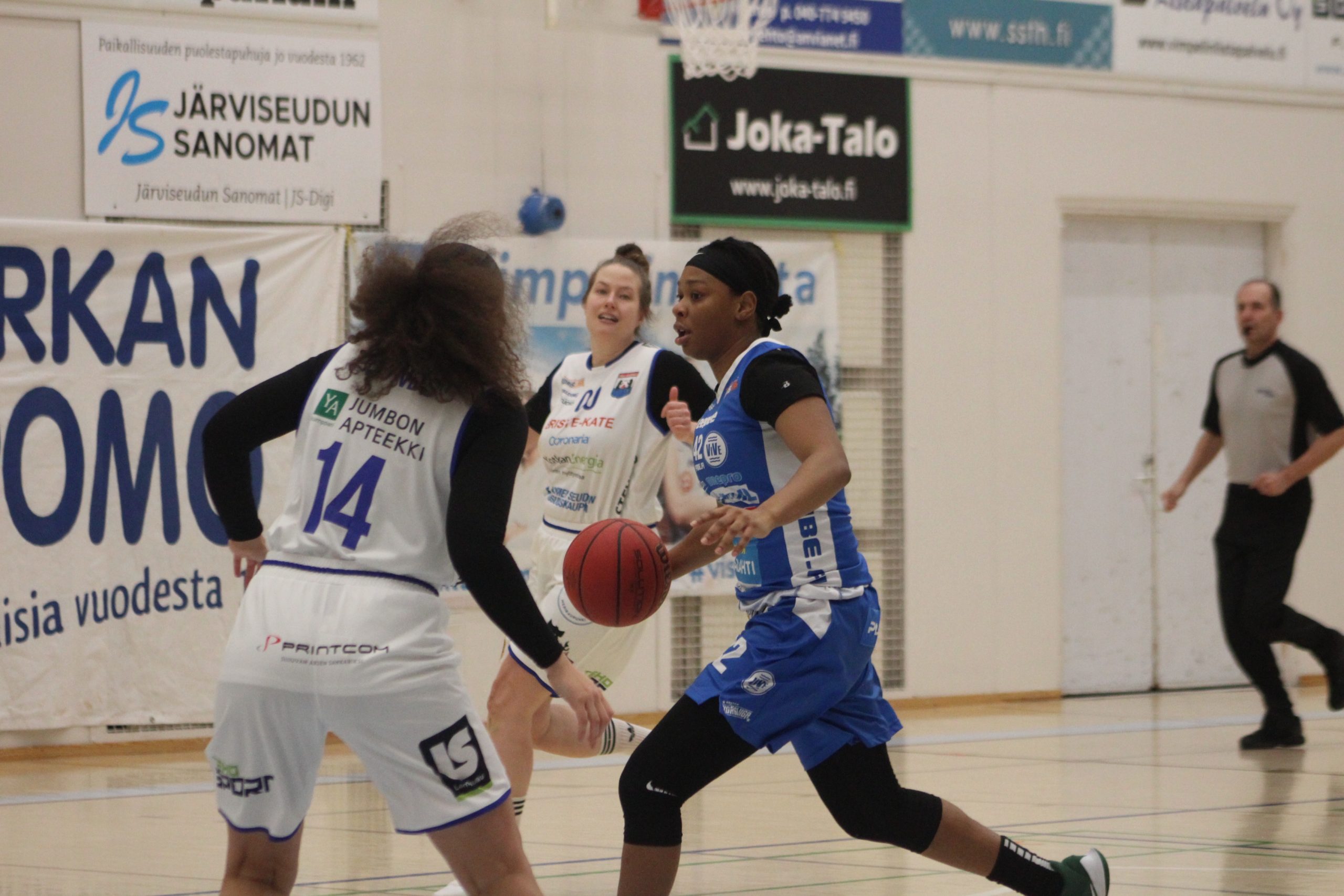 Veto taisteli, Peli-Karhut cup-finaaliin - Torstai-lehti