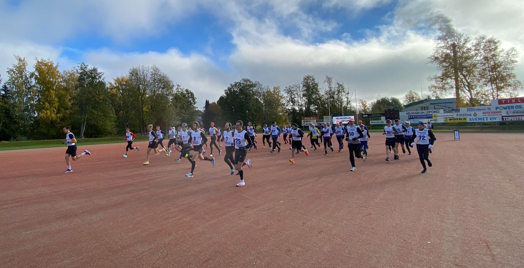 Windal-puolimaratonilla pidettiin kipakkaa vauhtia - Torstai-lehti