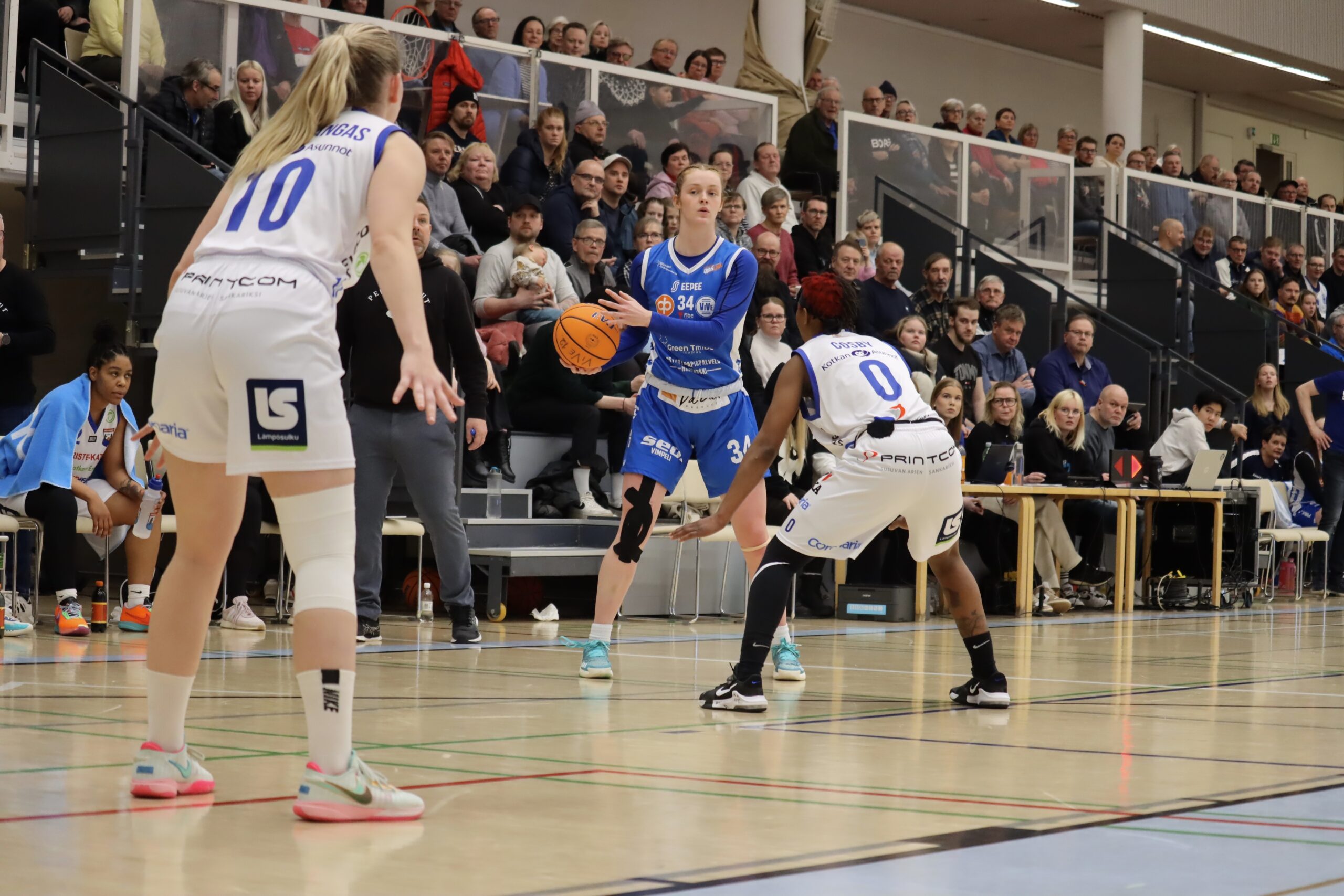 Veto kaatoi Peli-Karhut - Torstai-lehti